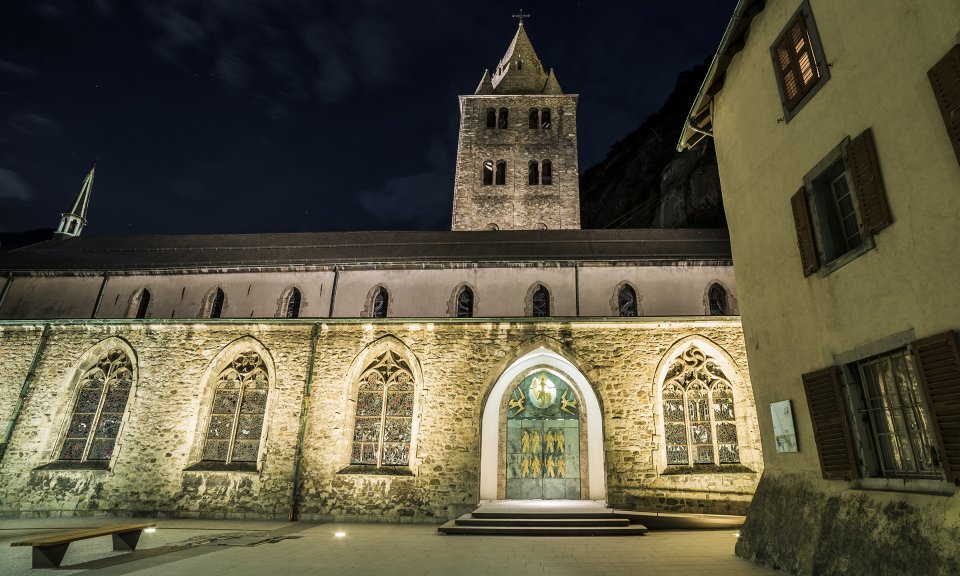 Mgr Jean Scarcella reçoit une réponse de Rome. - Abbaye de Saint-Maurice